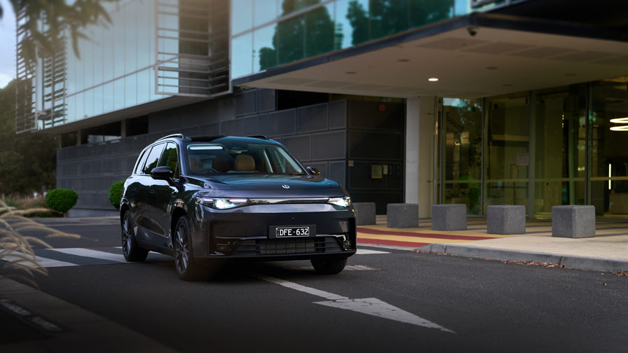 Leapmotor C10 REEV Ultra Hybrid | Jump in